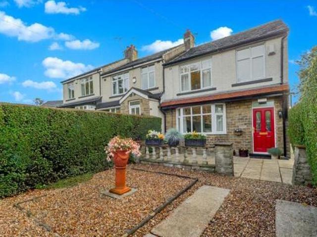 3 Bedroom Terraced House For Sale In Gomersal, Cleckheaton