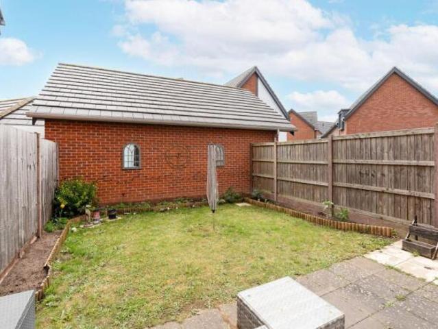 3 bedroom terraced house for sale in Goodson Road, Sprowston, NR7