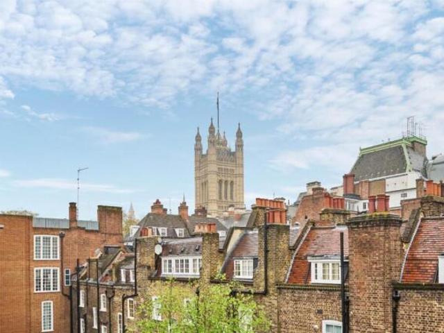 3 bedroom terraced house for sale in Gayfere Street, London, SW1P