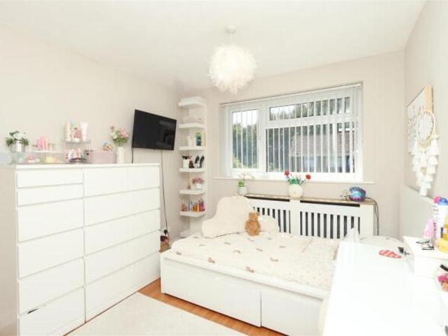 3 bedroom terraced house for sale in Gainsborough Crescent, Eastbourne, BN23