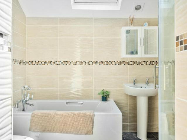 3 bedroom terraced house for sale in Garnet Street, Bristol, Somerset, BS3