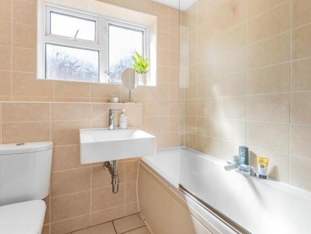 3 bedroom terraced house for sale in George Road, Guildford, GU1