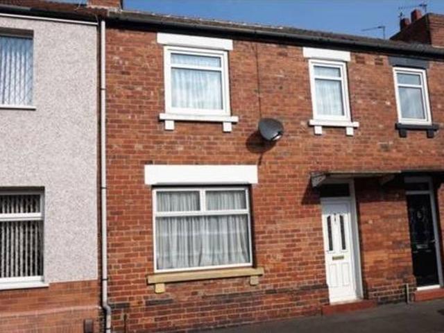 3 bedroom terraced house for sale in George Street Bentley Doncaster DN5 DN5
