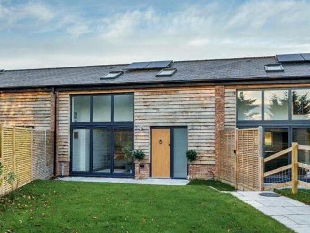 3 Bedroom Terraced House For Sale In George Street, Hunton