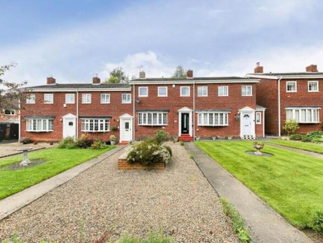 3 bedroom terraced house for sale in Georgian Court, West Moor, NE12