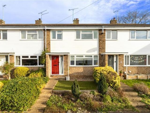 3 bedroom terraced house for sale in Gibraltar Lodge, Harpende.