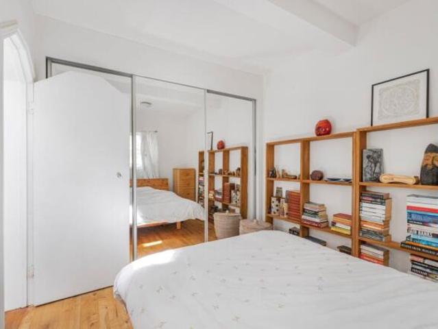 3 bedroom terraced house for sale in Glynde Street, London, SE4