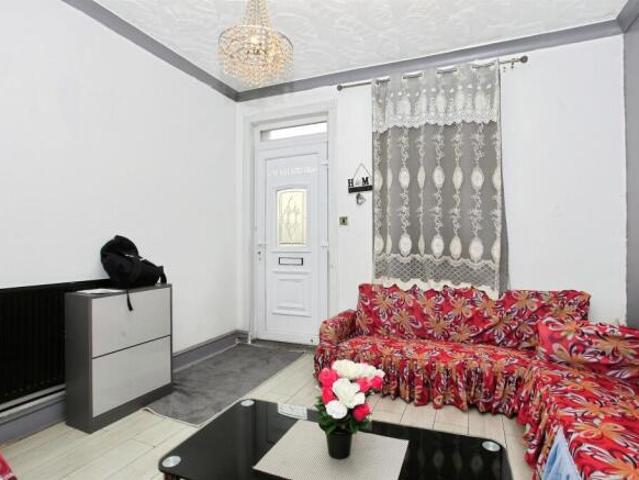 3 bedroom terraced house for sale in Gladstone Street, Peterborough, PE1