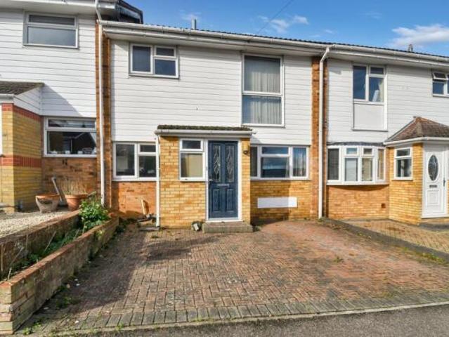 3 bedroom terraced house for sale in Gladwyn Close, Parkwood, Gillingham, ME8