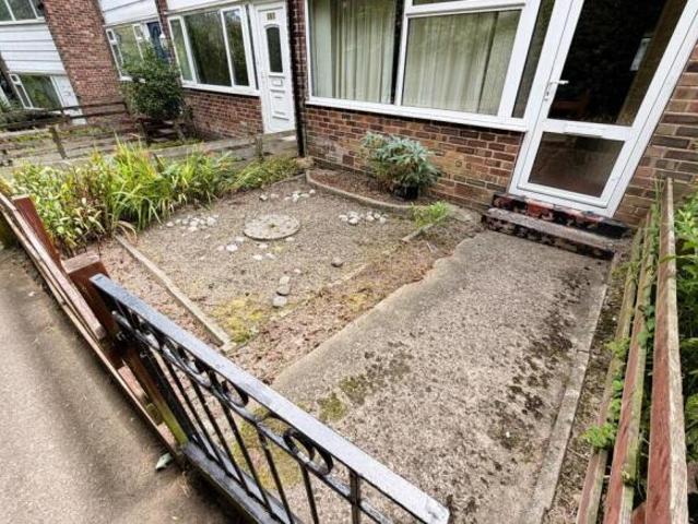 3 bedroom terraced house for sale in Gledhow Lane, Chapel Allerton, Leeds, LS7