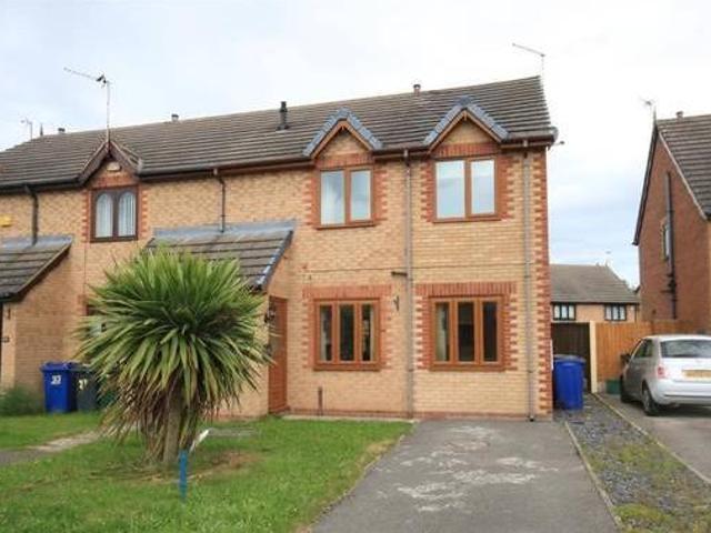 3 bedroom terraced house for sale in Grace Road Edlington Doncaster DN12