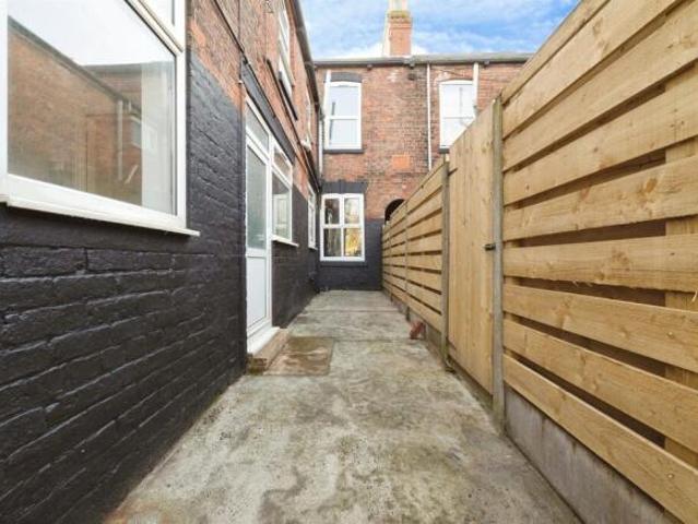 3 bedroom terraced house for sale in Grafton Street, Hull, HU5