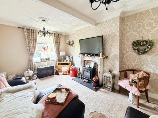 3 bedroom terraced house for sale in Grange Lane, New Rossington, Doncaster, South Yorkshire, DN11