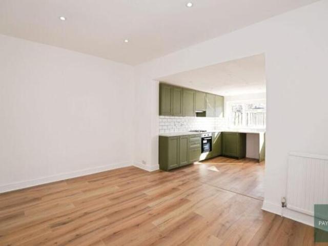 3 bedroom terraced house for sale in Grange Road, Ilford, IG1