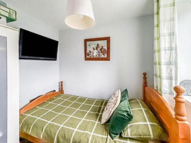 3 bedroom terraced house for sale in Grantchester Close, Hull, HU5