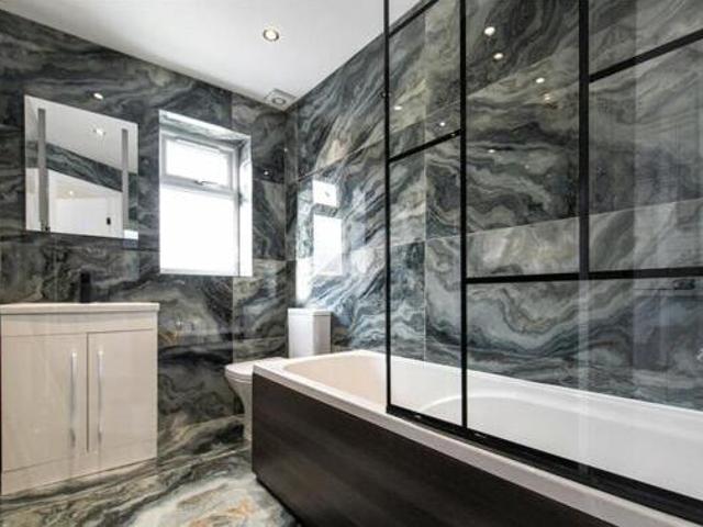 3 Bedroom Terraced House For Sale In Gravesend, Kent