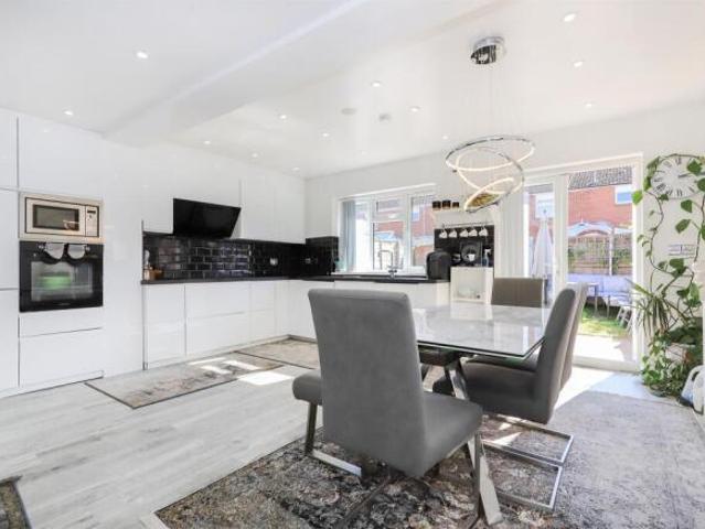 3 bedroom terraced house for sale in Great Hampton Street, Whitmore Reans, Wolverhampton, WV1