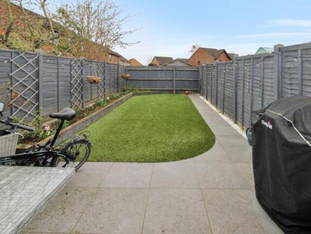 3 bedroom terraced house for sale in Great Portway, Great Denham, MK40