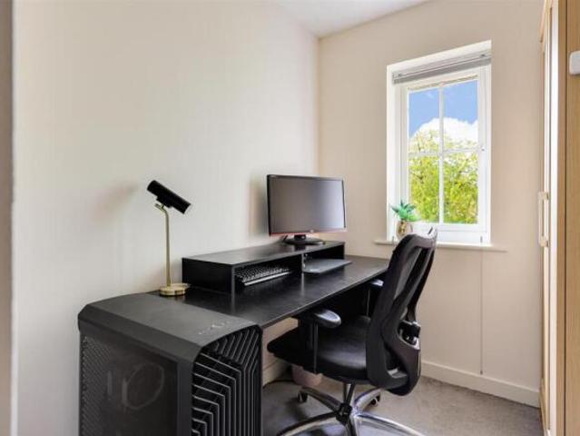 3 bedroom terraced house for sale in Grebe Court, Cambridge, CB5