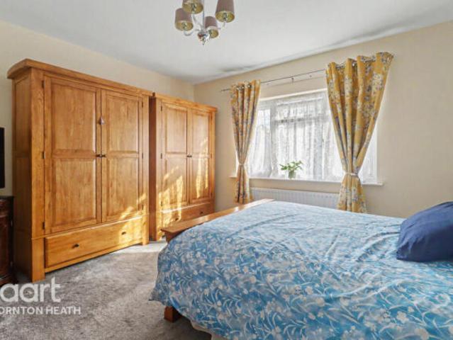 3 bedroom terraced house for sale in Green Lane, Thornton Heath, CR7