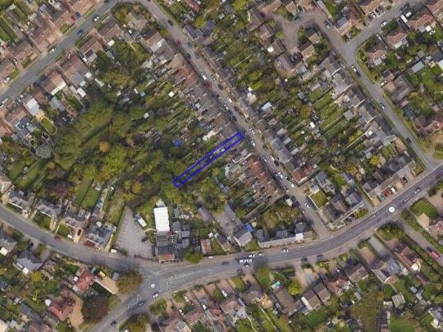3 bedroom terraced house for sale in Greenfield Road, Newport Pagnell, MK16
