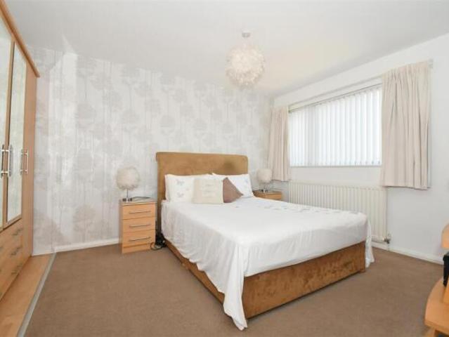 3 bedroom terraced house for sale in Gresham Avenue, Leamington Spa, CV32