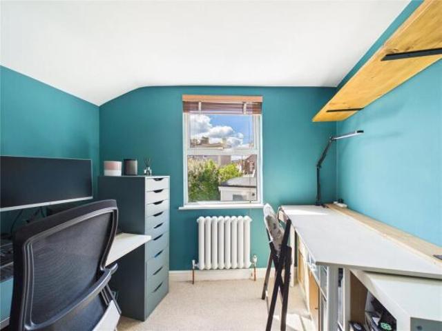 3 bedroom terraced house for sale in Grove Park Avenue, Bristol, BS4