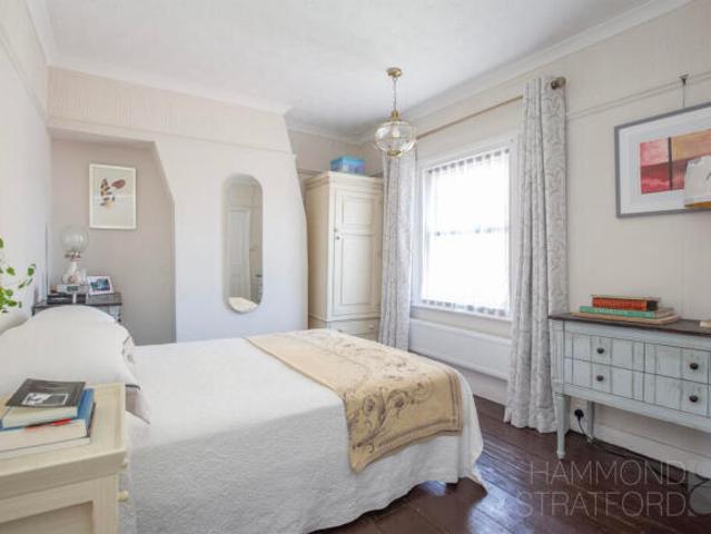 3 bedroom terraced house for sale in Grove Road, Norwich, NR1