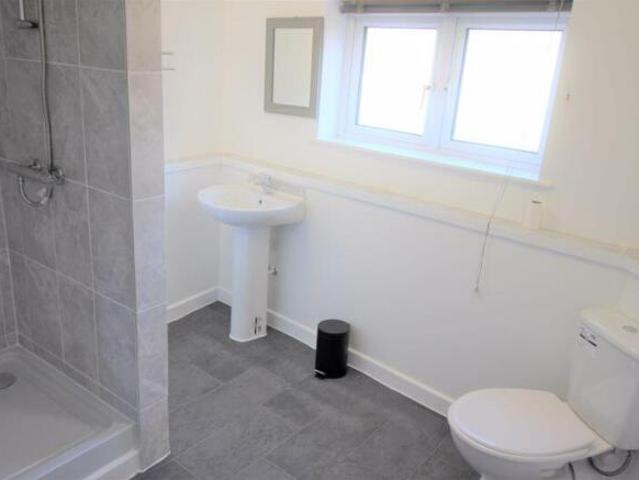 3 bedroom terraced house for sale in Groves Street, Rodbourne, SN2