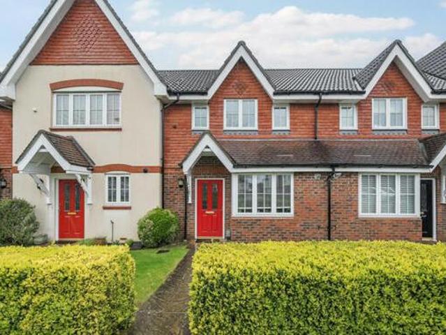 3 Bedroom Terraced House For Sale In Guildford