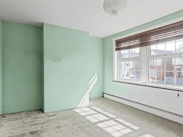 3 bedroom terraced house for sale in Douglas Road, Parkstone, BH12