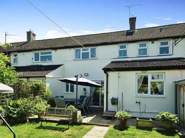 3 Bedroom Terraced House For Sale In Dauntsey