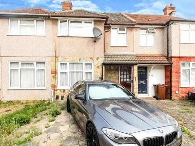 3 Bedroom Terraced House For Sale In Dagenham, Essex