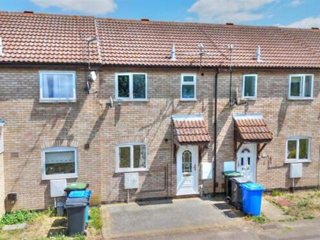 3 bedroom terraced house for sale in Dandalan Close, Ipswich, IP1