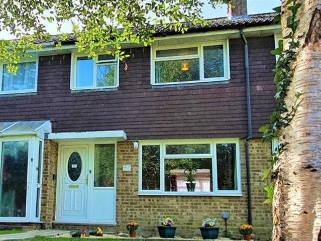 3 bedroom terraced house for sale in Daniels Walk Southampton SO40