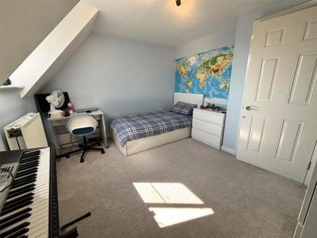3 bedroom terraced house for sale in Deneb Drive, Oakhurst, Swindon, Wiltshire, SN25