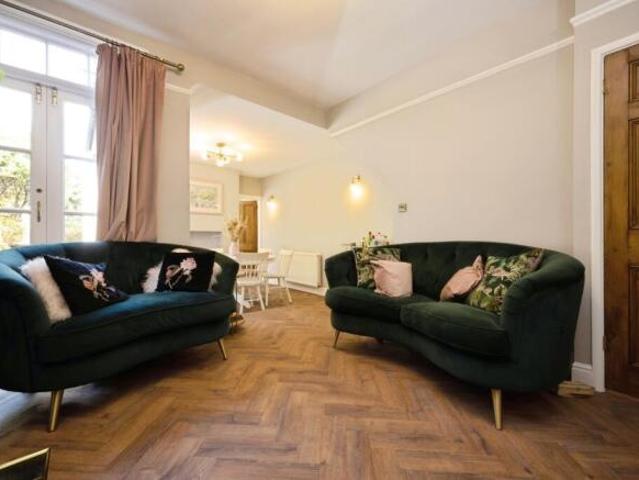3 bedroom terraced house for sale in Denmark Street, Bedford, Bedfordshire, MK40