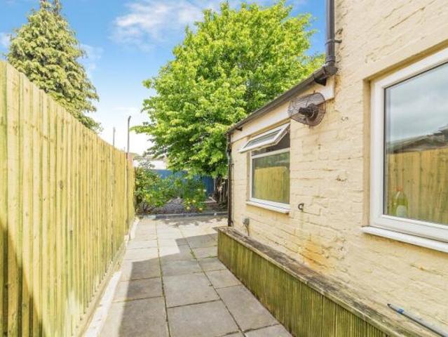 3 bedroom terraced house for sale in Denmark Street, Bletchley, Milton Keynes, MK2