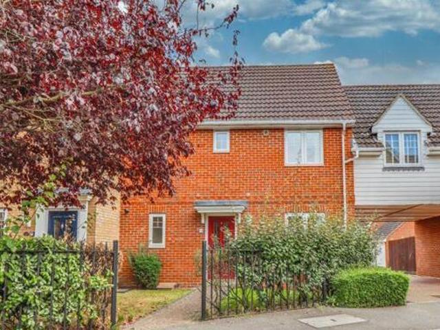 3 Bedroom Terraced House For Sale In Dunmow