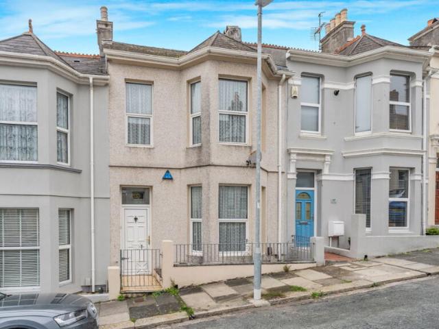 3 bedroom terraced house for sale in Durham Avenue, Plymouth, PL4 8SP, PL4