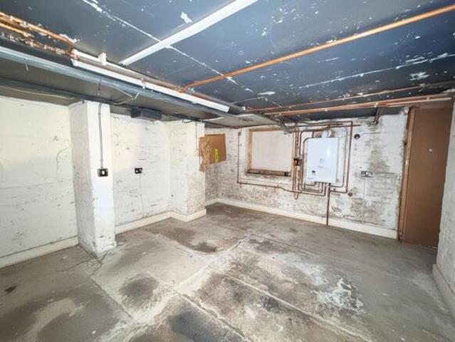 3 bedroom terraced house for sale in Dyson Street, Huddersfield, HD5
