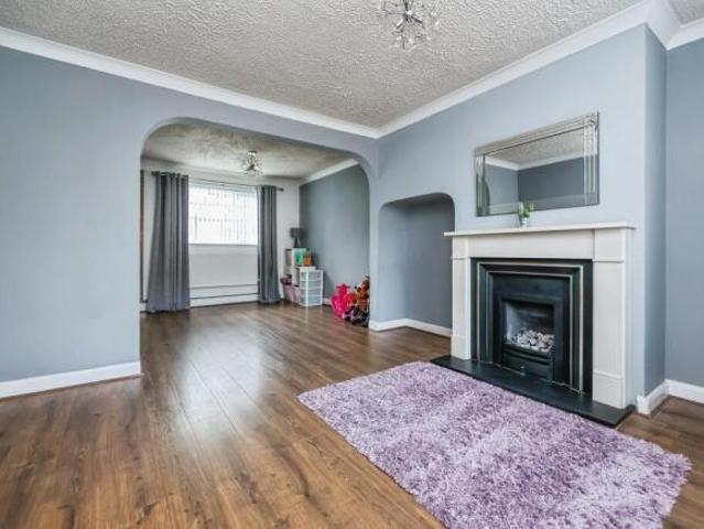 3 bedroom terraced house for sale in Enthorpe Street, Nottingham, NG8