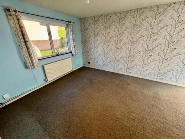 3 bedroom terraced house for sale in Entwood Drive, Overstone Lodge, Northampton NN3