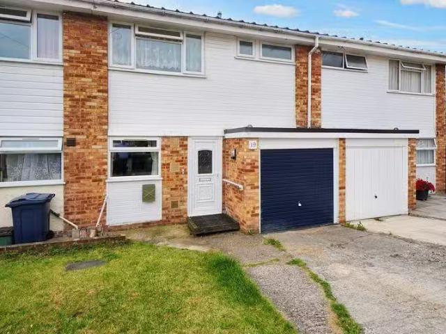 3 bedroom terraced house for sale in East Side No Onward Cha.