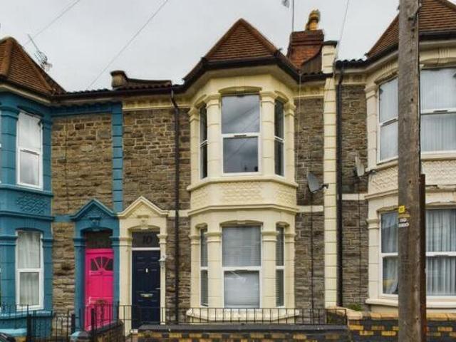 3 Bedroom Terraced House For Sale In Easton