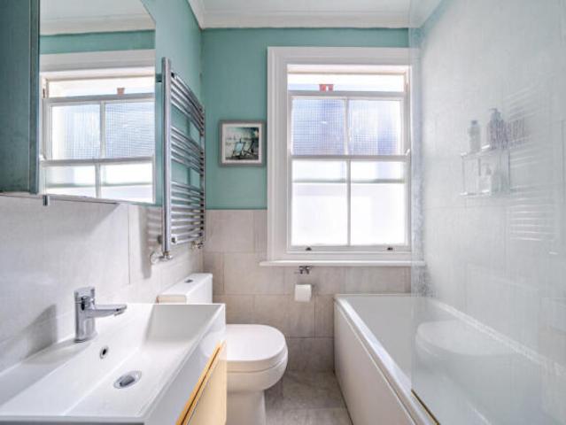 3 bedroom terraced house for sale in Eastern Road, Brighton, East Sussex, BN2