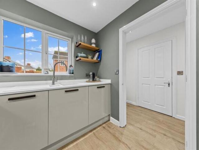 3 bedroom terraced house for sale in Edwards Croft, Bradville, Milton Keynes, MK13