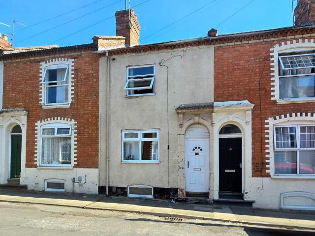 3 bedroom terraced house for sale in Edith Street, Abington, NN1 5EP, NN1