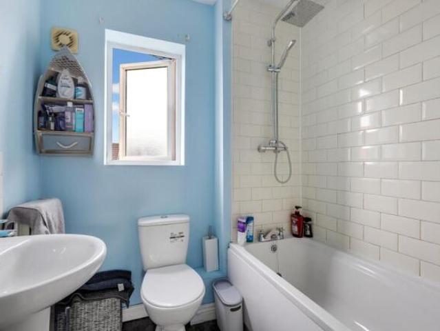 3 bedroom terraced house for sale in Edmonstone Crescent, Nottingham, NG5
