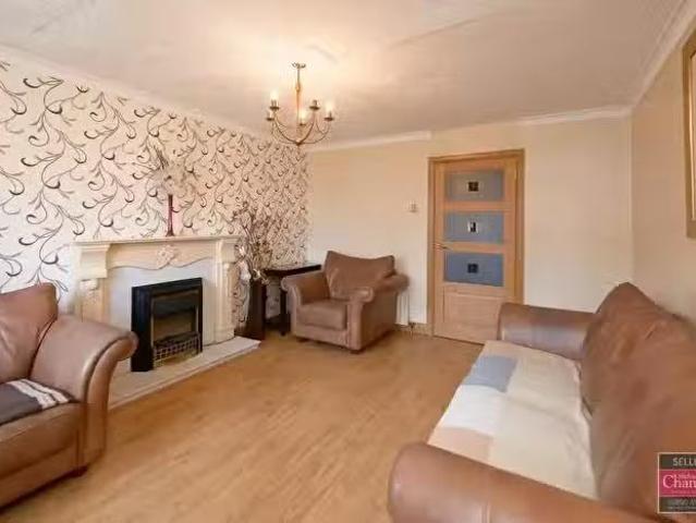3 Bedroom Terraced House For Sale In Eliza Street Close, Belfa.
